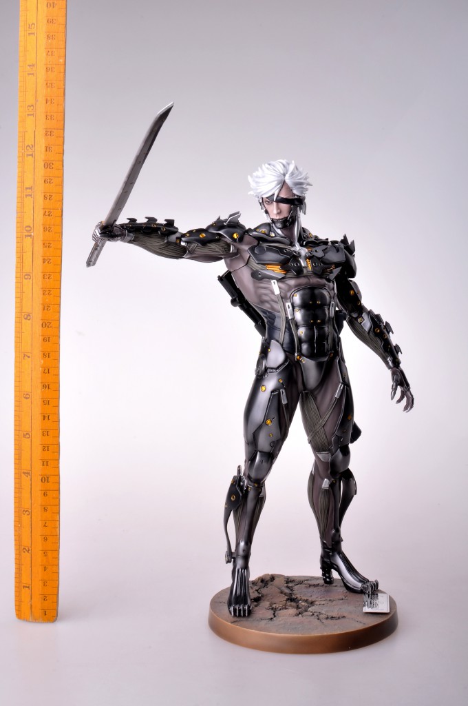 Figure Review: Raiden – Metal Gear Rising: Revengeance - Haruhichan